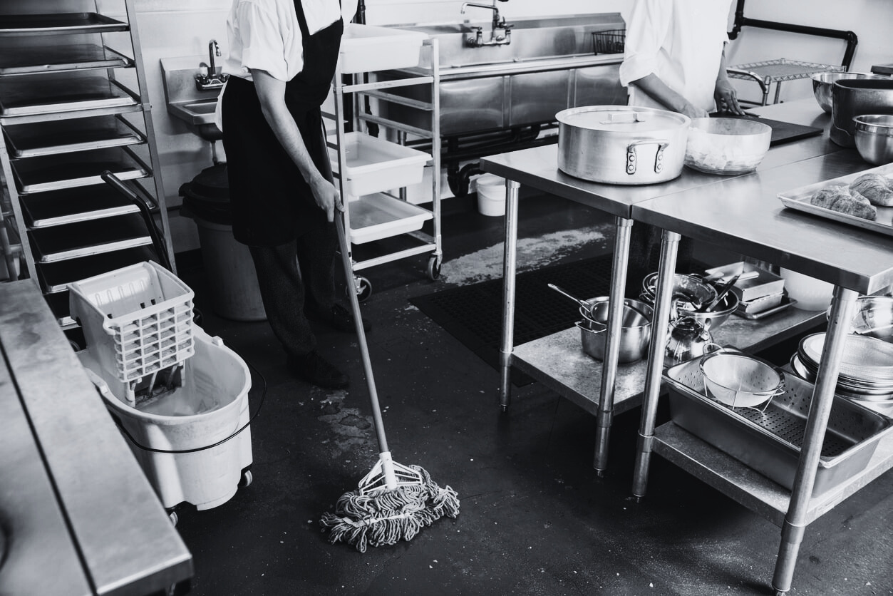 Deep Cleaning | Commercial Kitchen Deep Cleaning: Simply Commercial ...